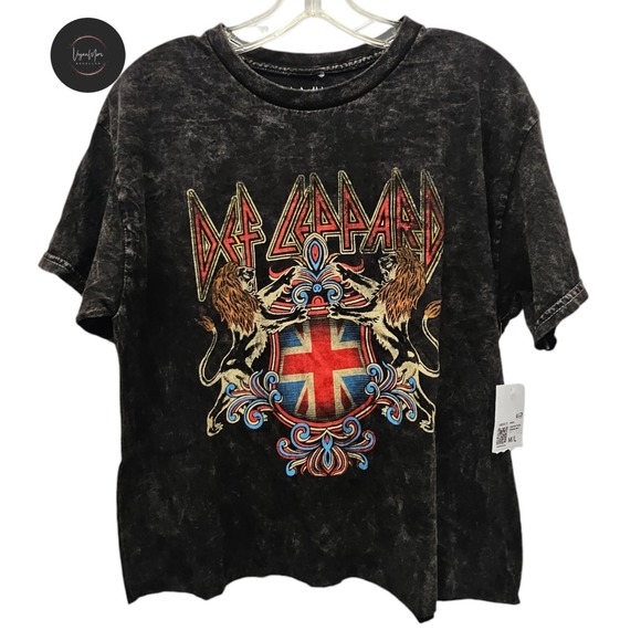 Def Leppard | Tops | Def Leppard Graphic T Lion Crest Union Jack Flag ...